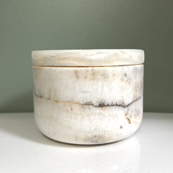 the threadery | Storage & Organization | Nwt The Threadery Cream Onyx ...